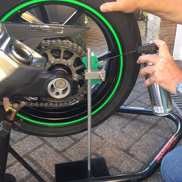 ChainMate is a Chain Oiling Tool For Motorcycles – John's Motorcycle News